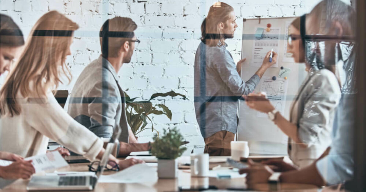 Alles offen: Wie man Transparenz in Unternehmen umsetzt | karriere.at